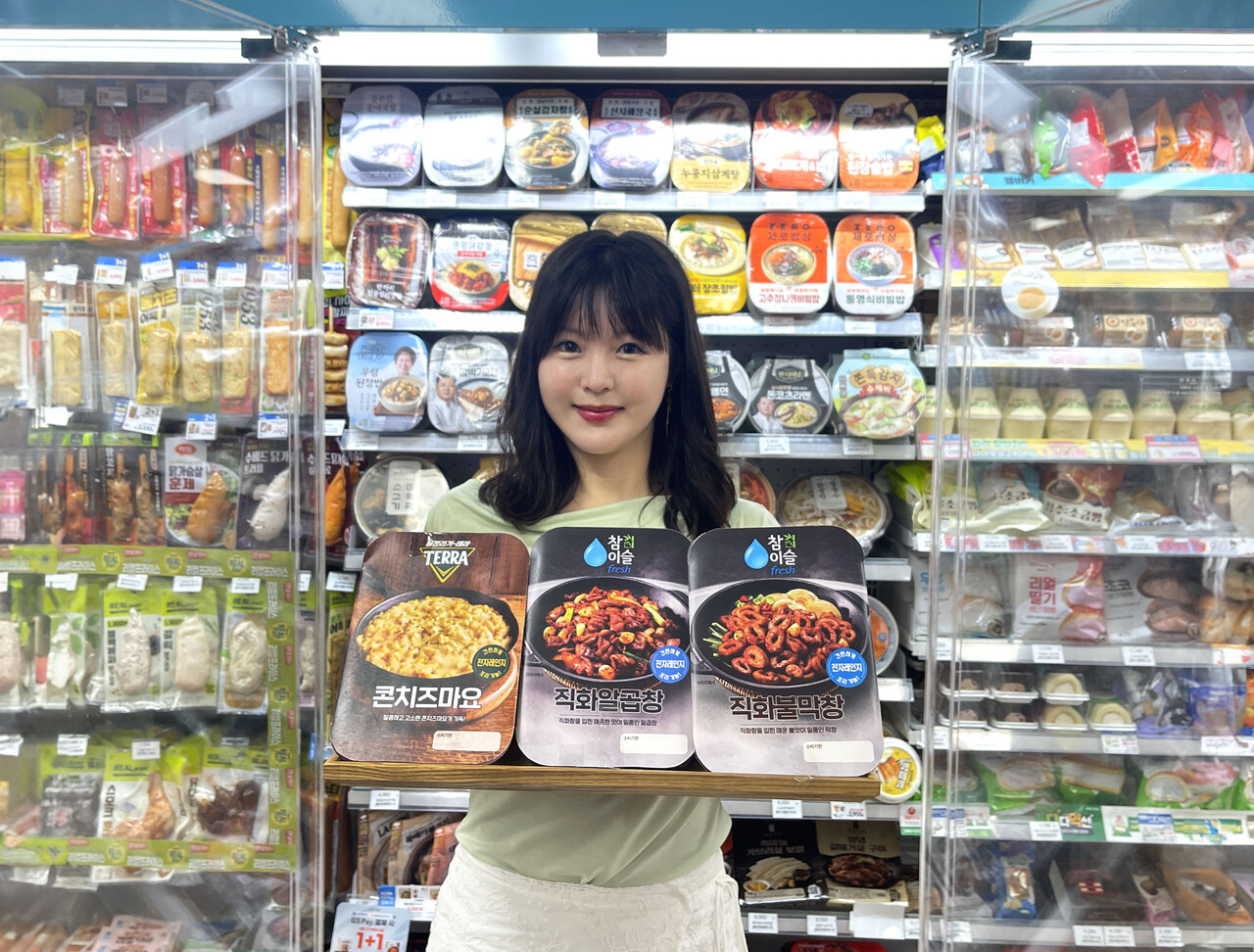 GS25, 업계 최초 ‘참이슬’ 맞춤형 안주 선보인다